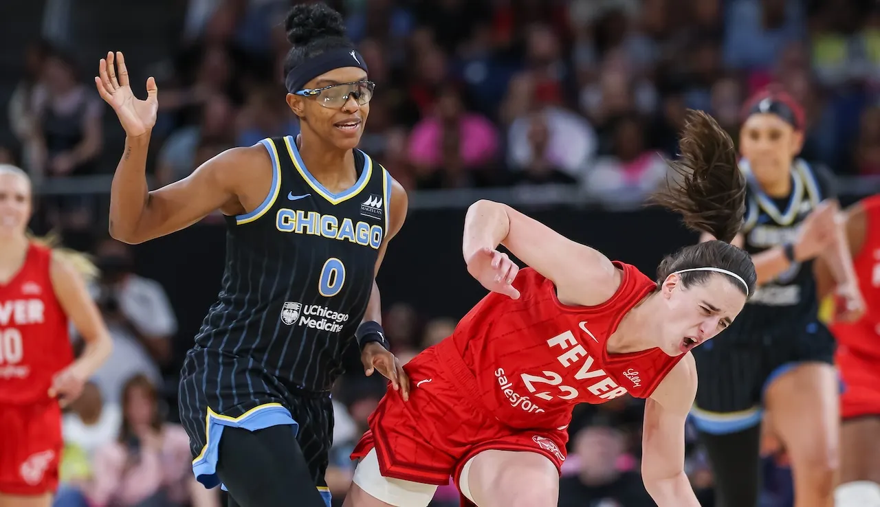 Why Do WNBA Players Dislike Caitlin Clark?